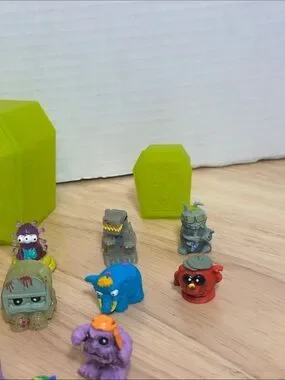 Moose | Toys | The Trash Pack Series Lot Of 6 Trashies Moose Mini ...